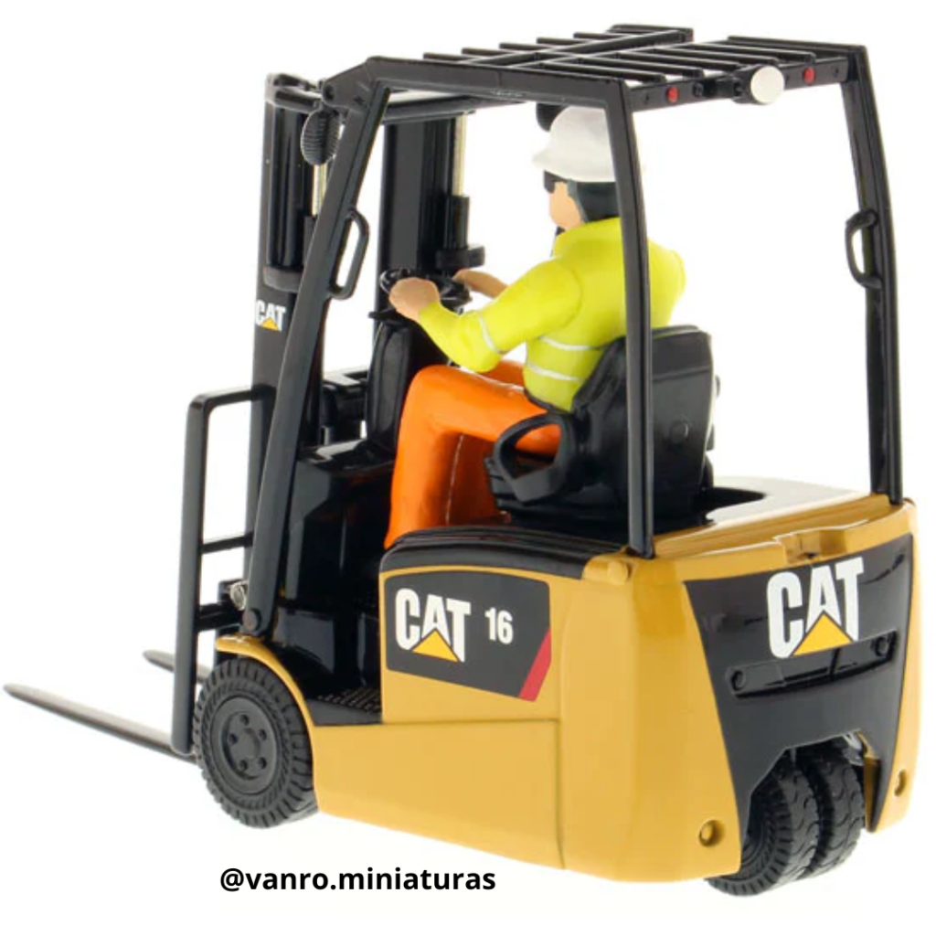 Grúa horquilla Cat. EP16(C)PNY – Diecast Masters – VANRO MINIATURAS